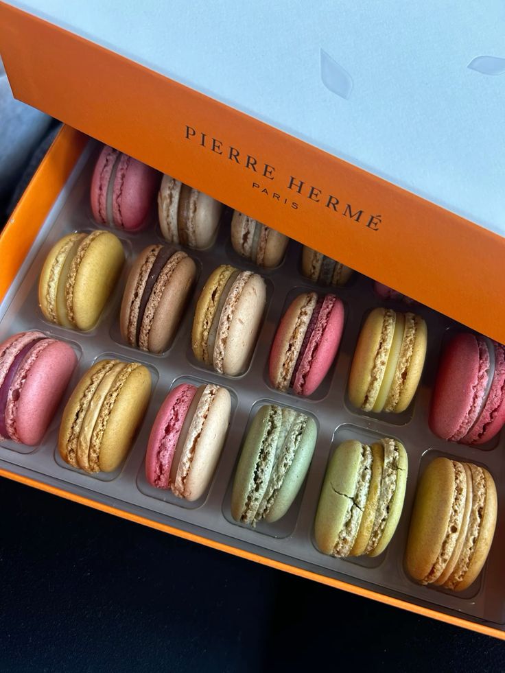 Macaron Pierre Hermé - Kiệt tác ngọt ngào chinh phục mọi giác quan